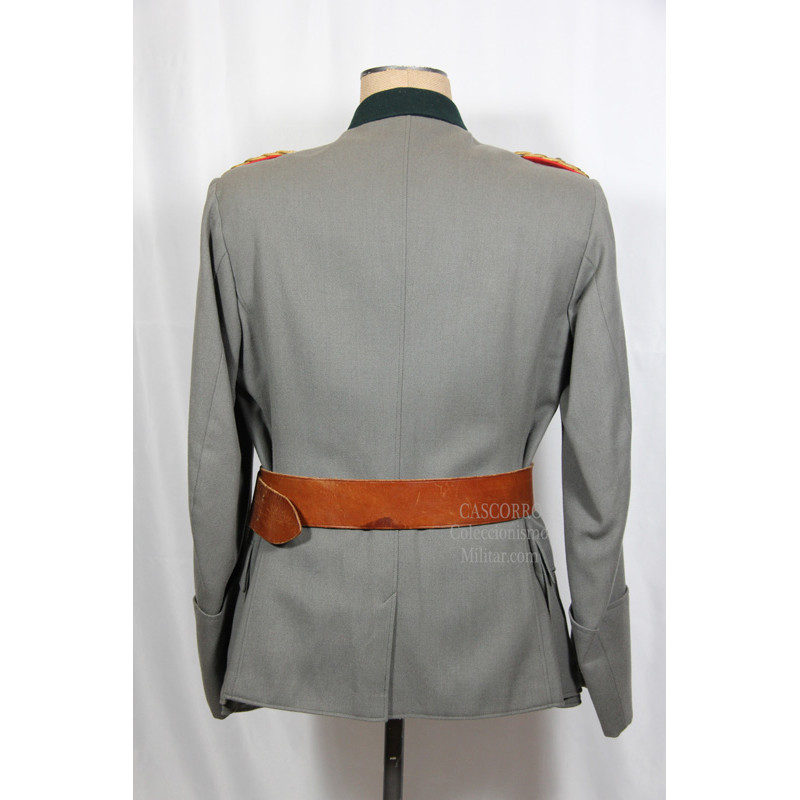 Uniform of a major general of the German army.Otto Shunemann ...