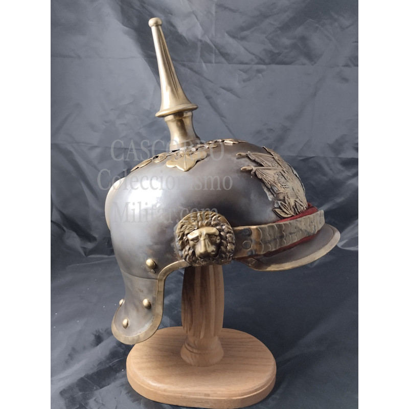 Spanish cavalry helmet model of the Spanish republic