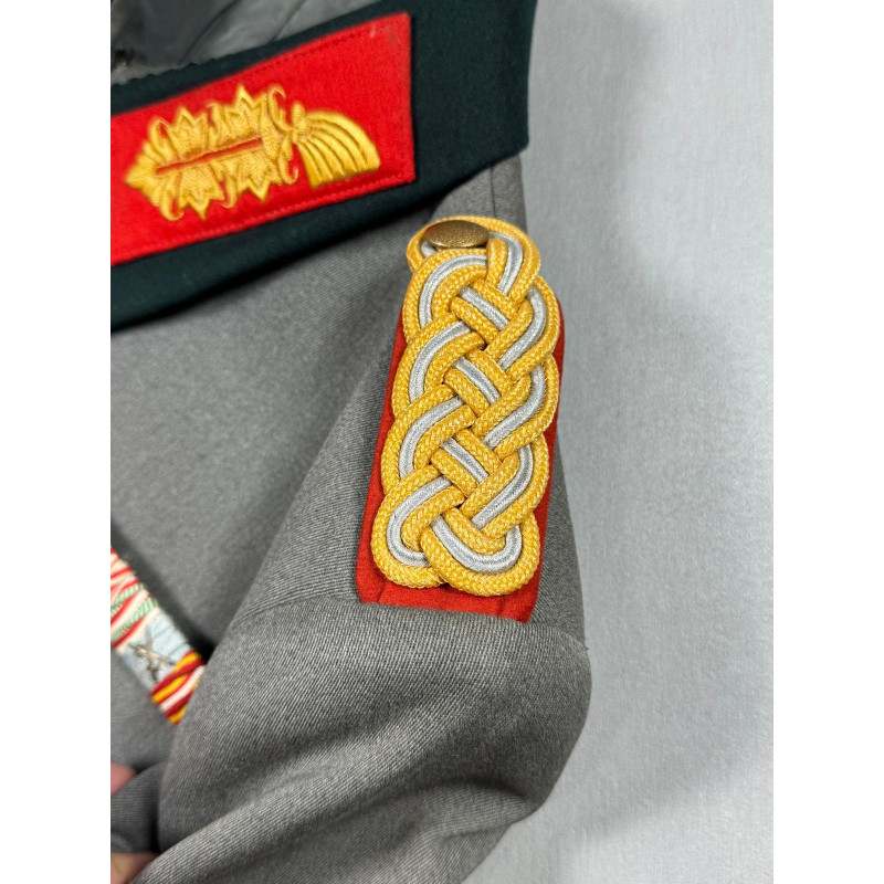 ORIGINAL RARE GERMAN GENERAL TUNIC