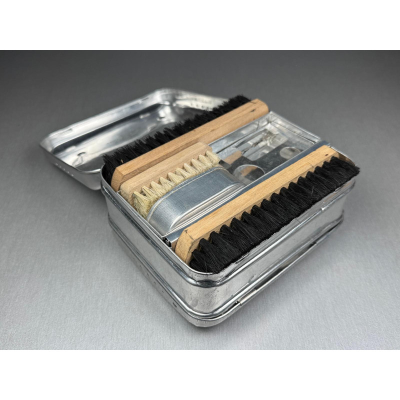 GERMAN OFFICERS WW2 SELF-CARE KIT, "MICA" MANUFACTURER