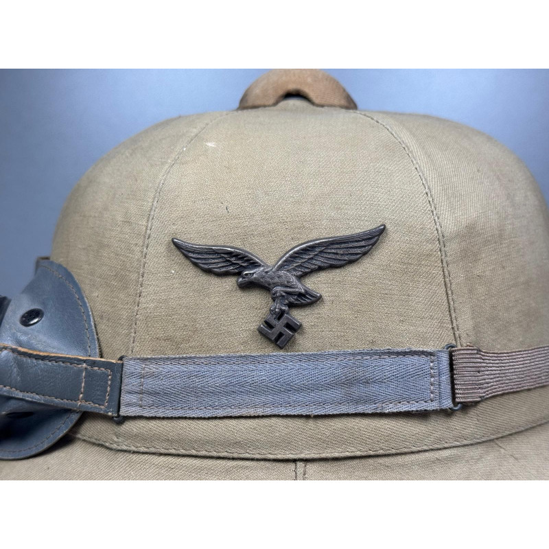 GERMAN LUFTWAFFE PITH HELMET
