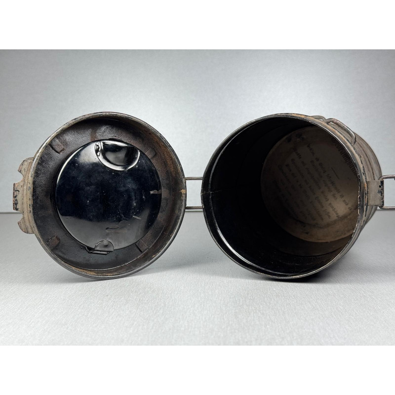 GERMAN WW1 LEATHER GAS MASK & CANISTER (NAMED)