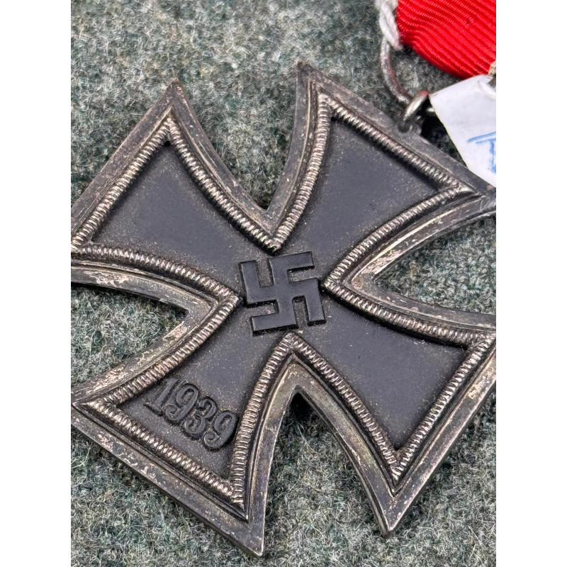 GERMAN WW2 EKII (IRON CROSS) "ROUND 3" VERSION