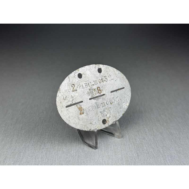 GERMAN WW2 DOG TAG "2/PI. BTL. MOT. 32"