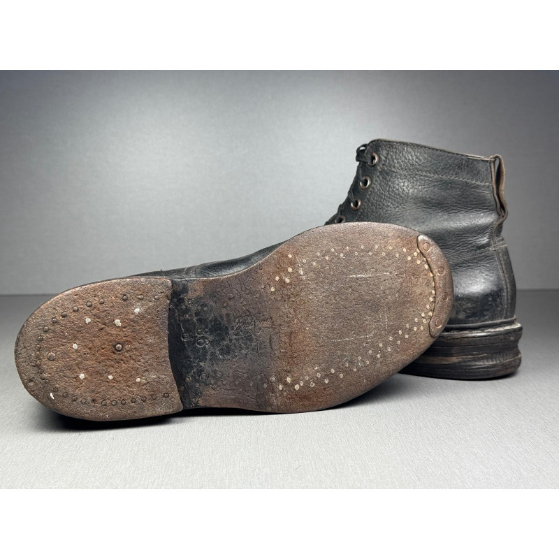 GERMAN HITLER YOUTH LOW BOOTS (1940 DATED)